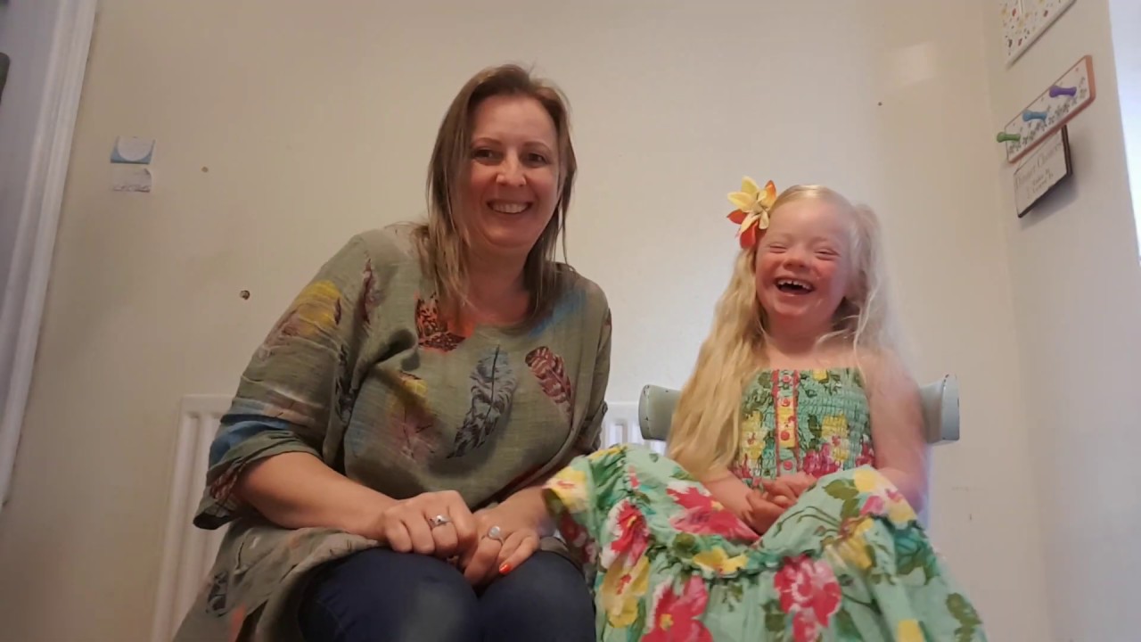 Makaton Sign of the Week - Zebra 🦓 - YouTube