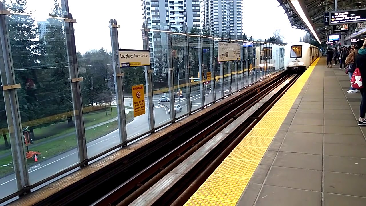 Translink - SkyTrain transitioning through Lougheed station without ...