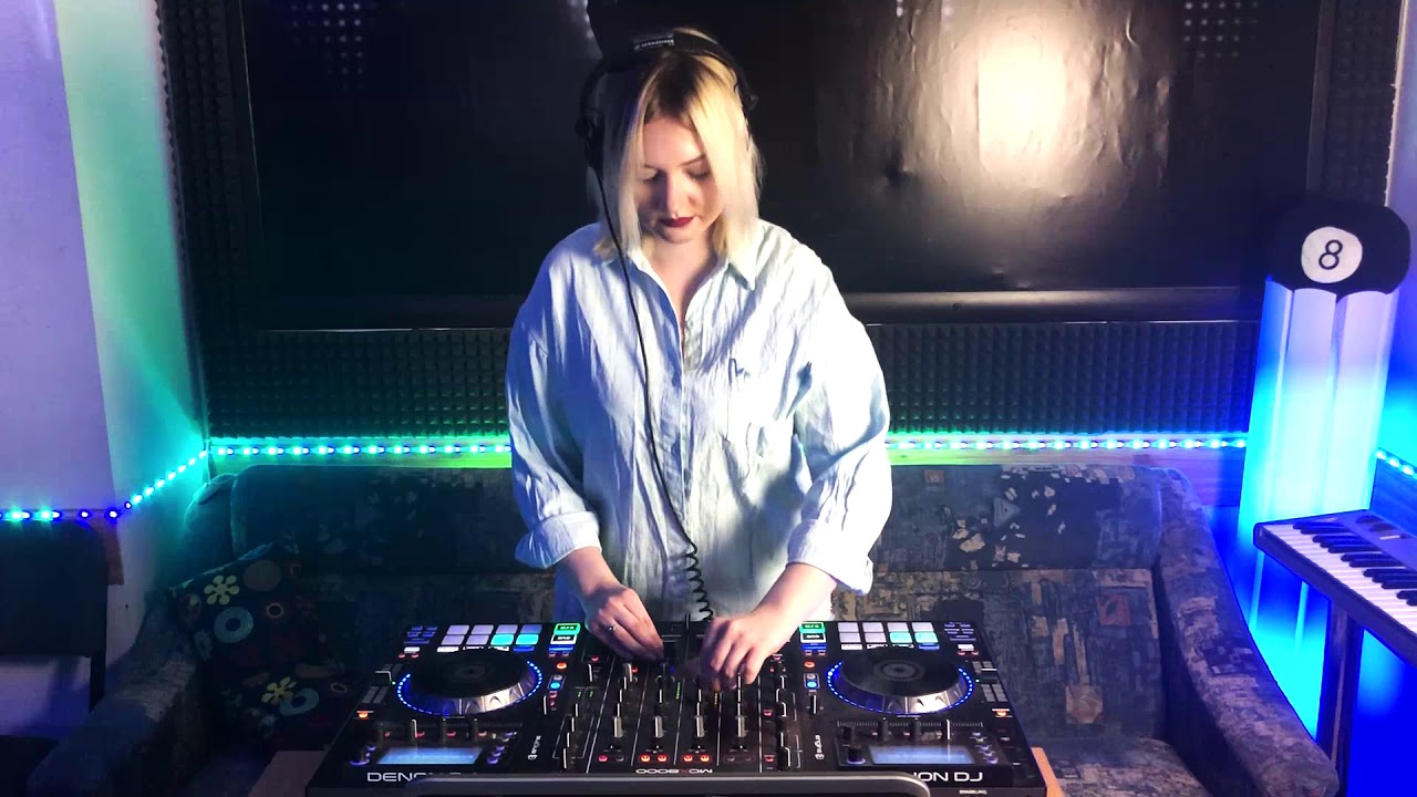 DJ BASSi DI - YouTube