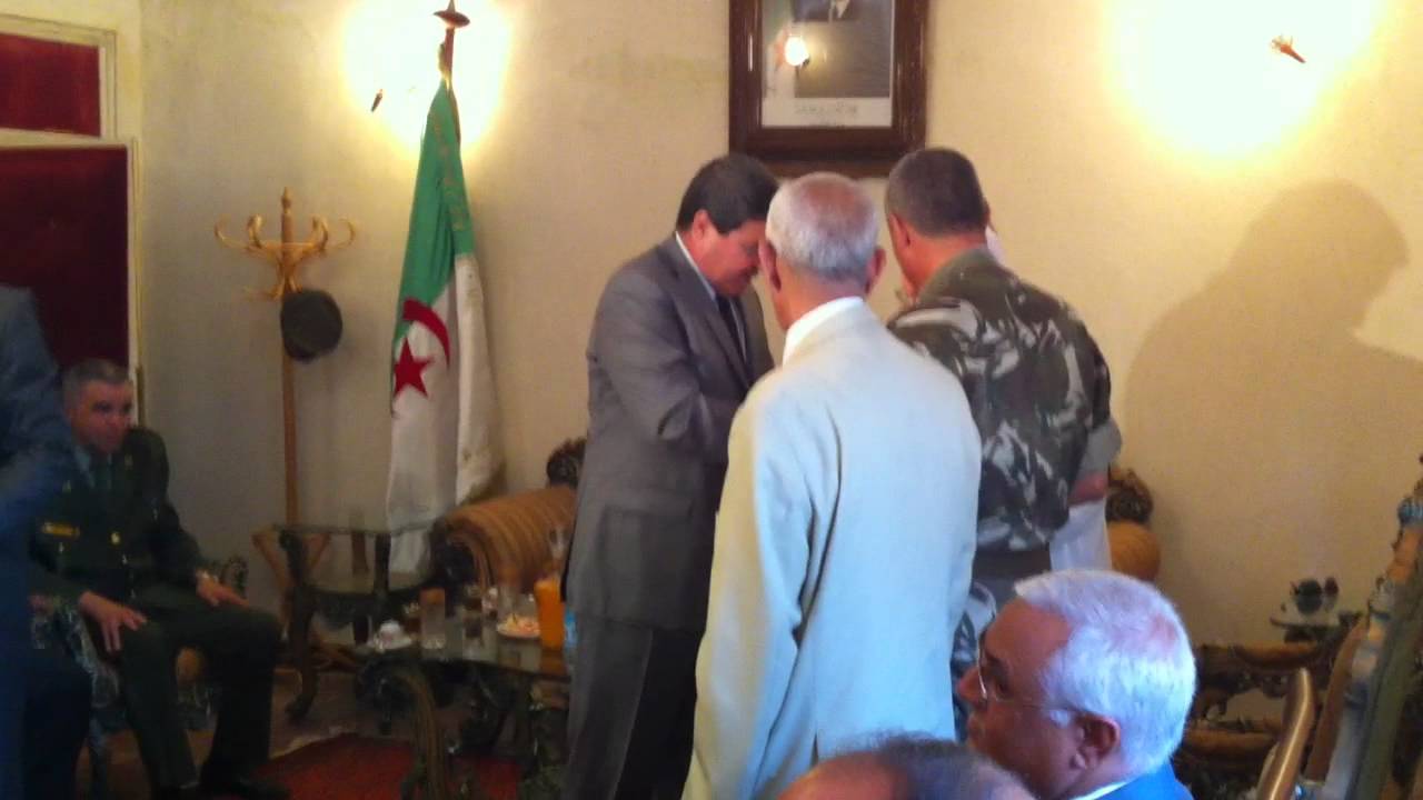 Le petit fils de Cheikh BOUAMAMA honoré par le Directeur Général de la ...