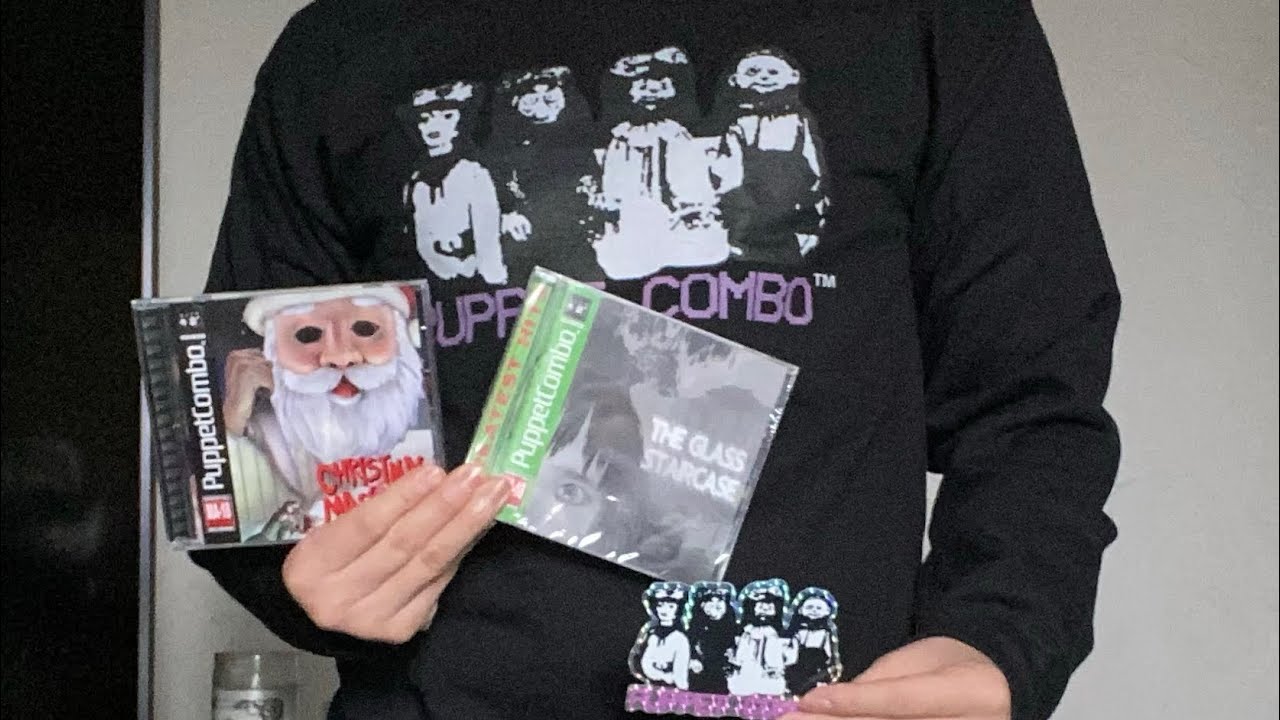 Unboxing puppet combo merch/Christmas massacre physical game - YouTube