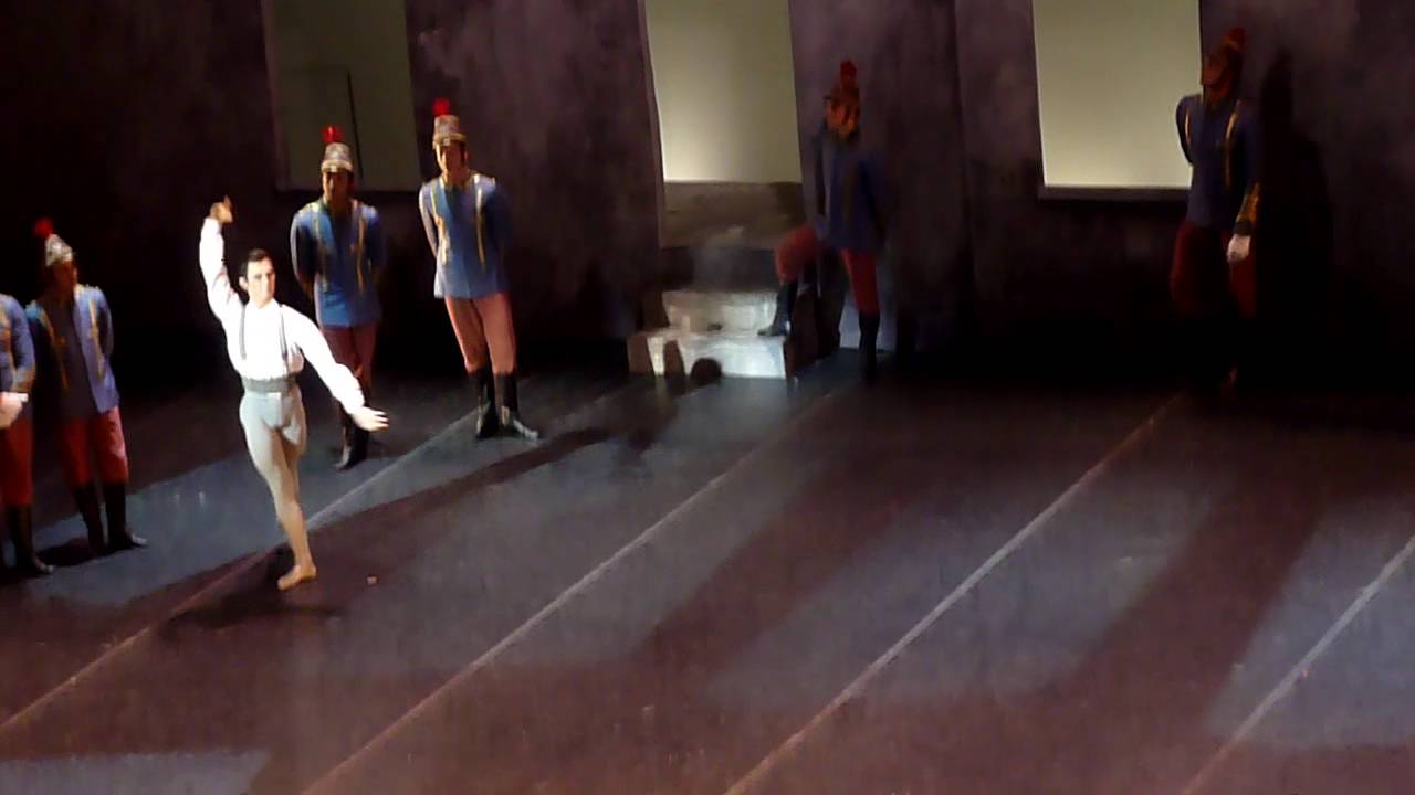 Alessandro staiano coppelia roland petit teatro san carlo - YouTube