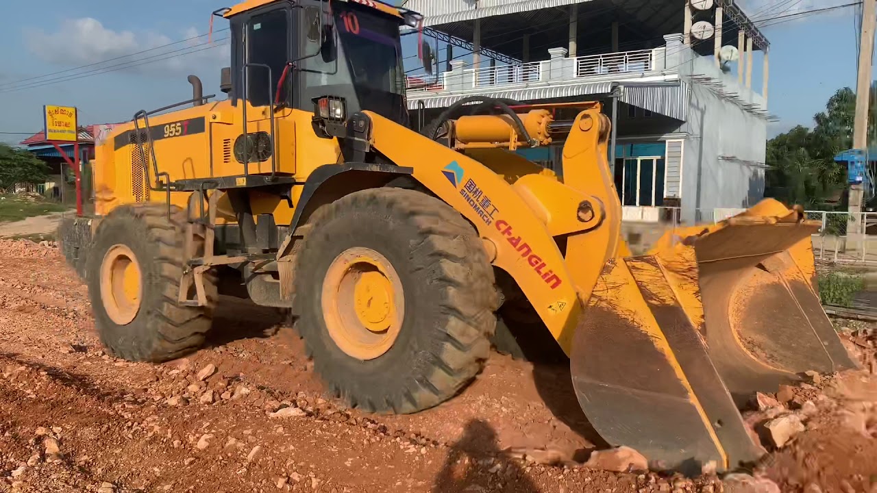 New Super Machine wheel loader loading 955T Pushing ថ្មី..! wheel loader រុញធ្វើផ្លូវខ្លាំងមែន ...