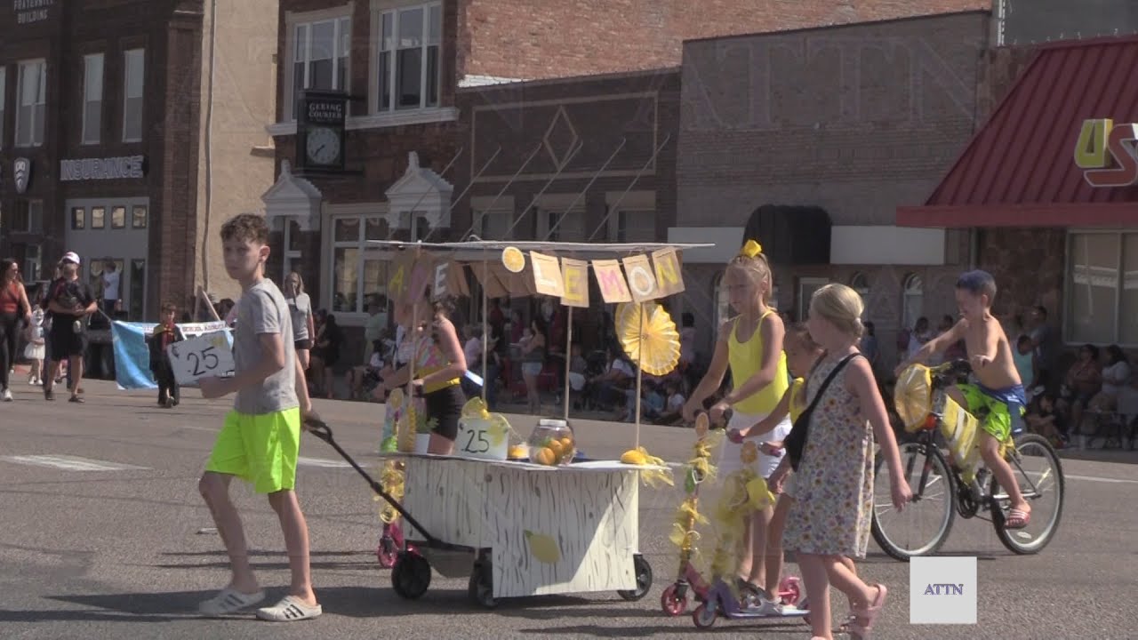 Oregon Trail Days Kiddie Parade 2024 - YouTube