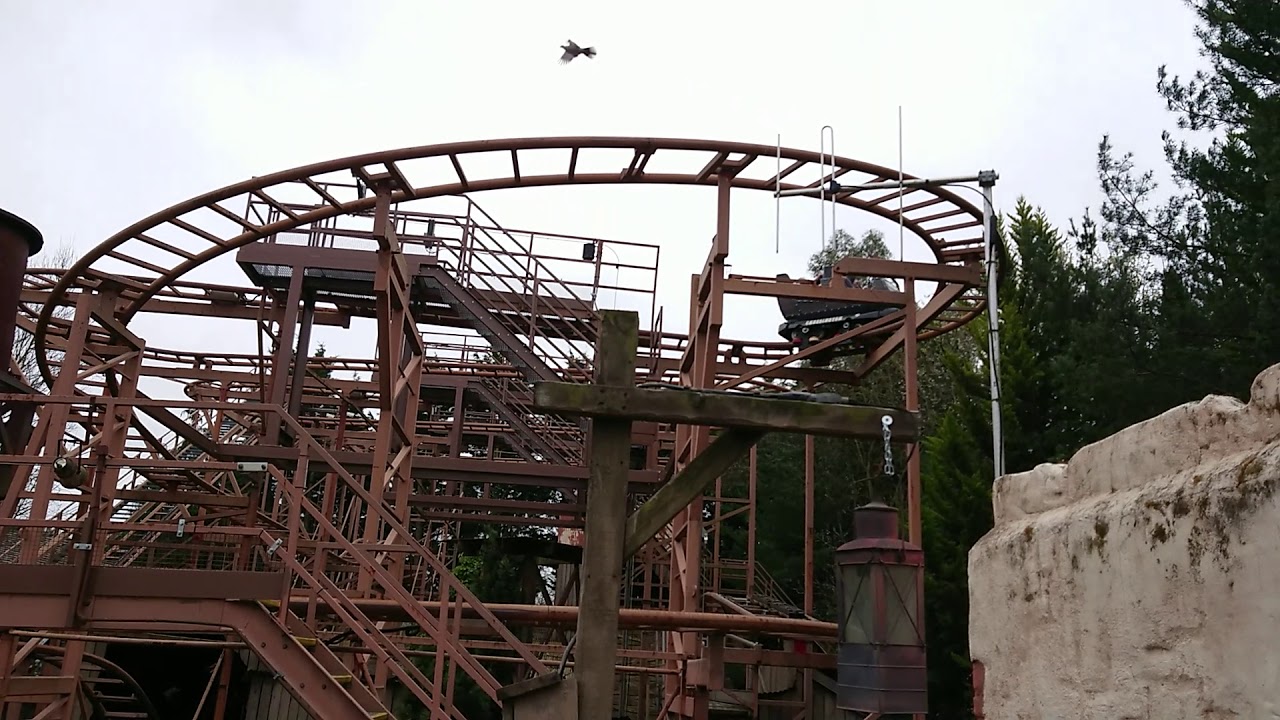 Rattlesnake Ride At Chessington World Of Adventure - YouTube