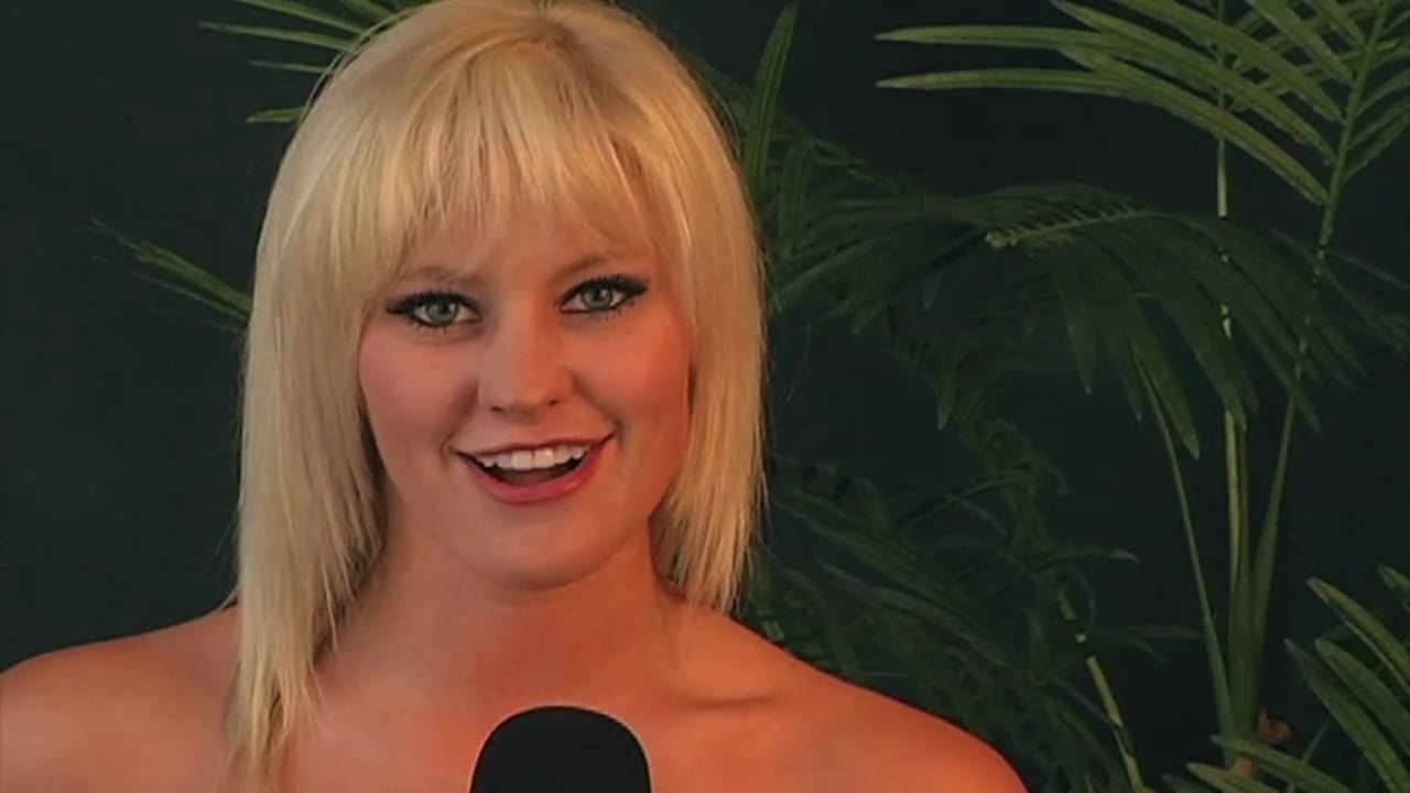 How to Clip-in Hair Bang Extensions in Short Hair - Hair Bangers by ...