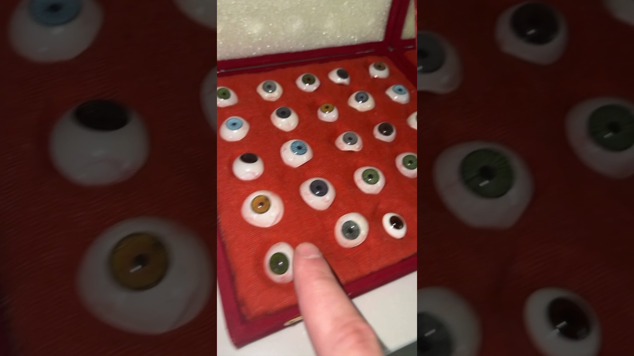 MY EYEBALL ADDICTION 😳 - YouTube