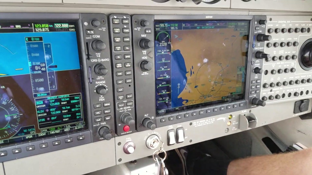 My instructor's power off stall demonstration (DA40) - YouTube
