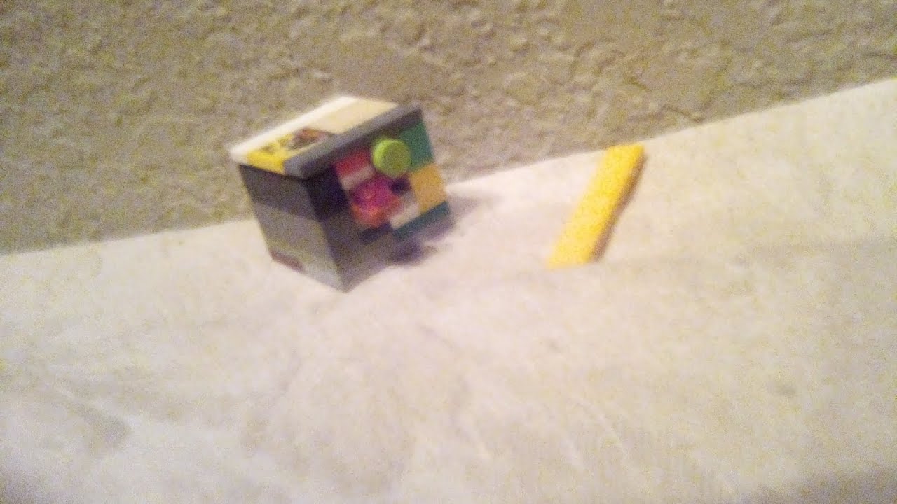 how to make a Lego safe (No technic. Comes with key) - YouTube