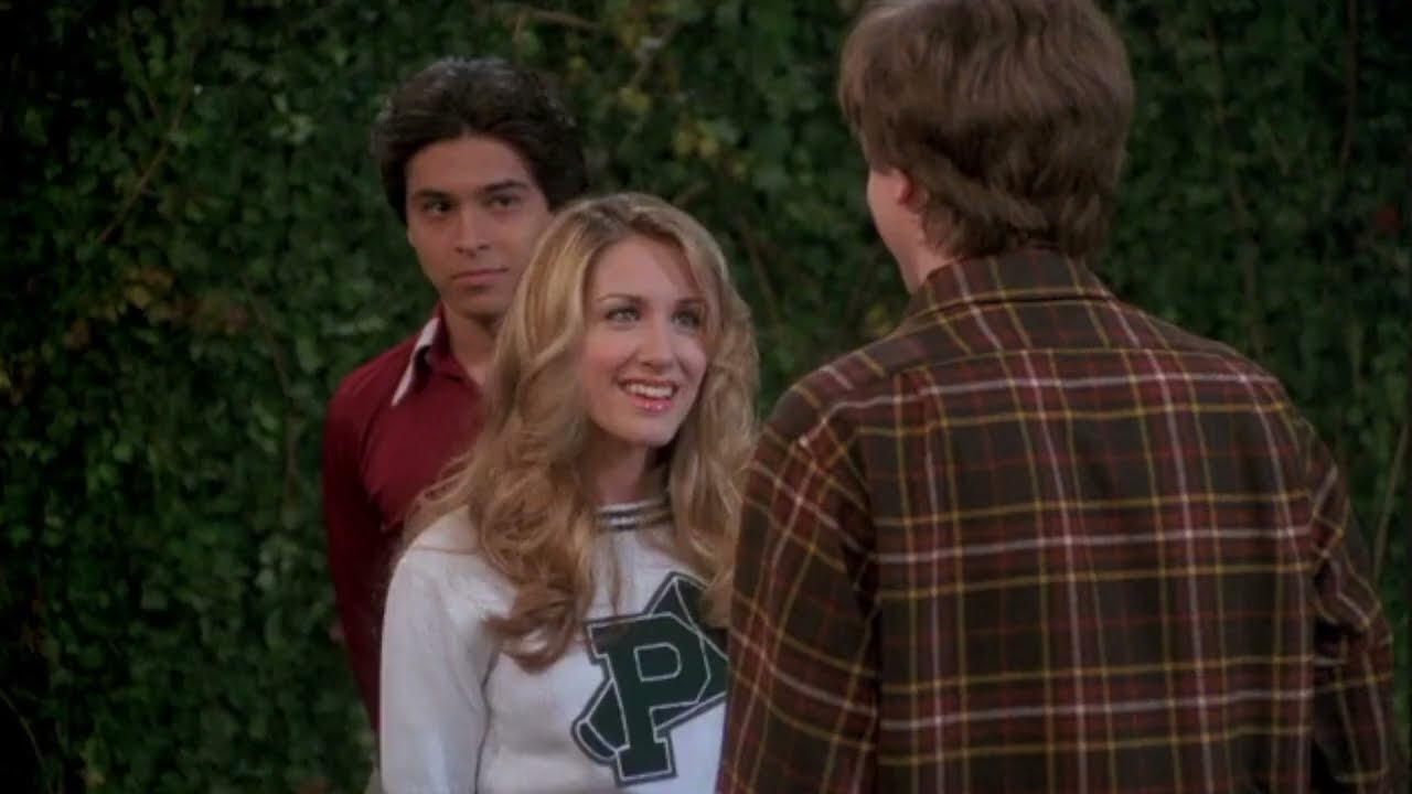 4X22 part 1 "Eric gets a new date" That 70s Show funniest moments - YouTube