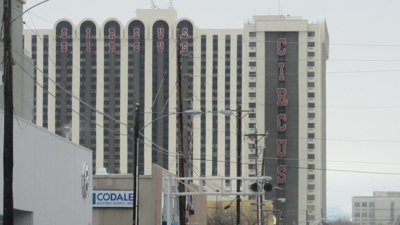 Roadtrip to CIRCUS CIRCUS in Reno, Nevada - YouTube