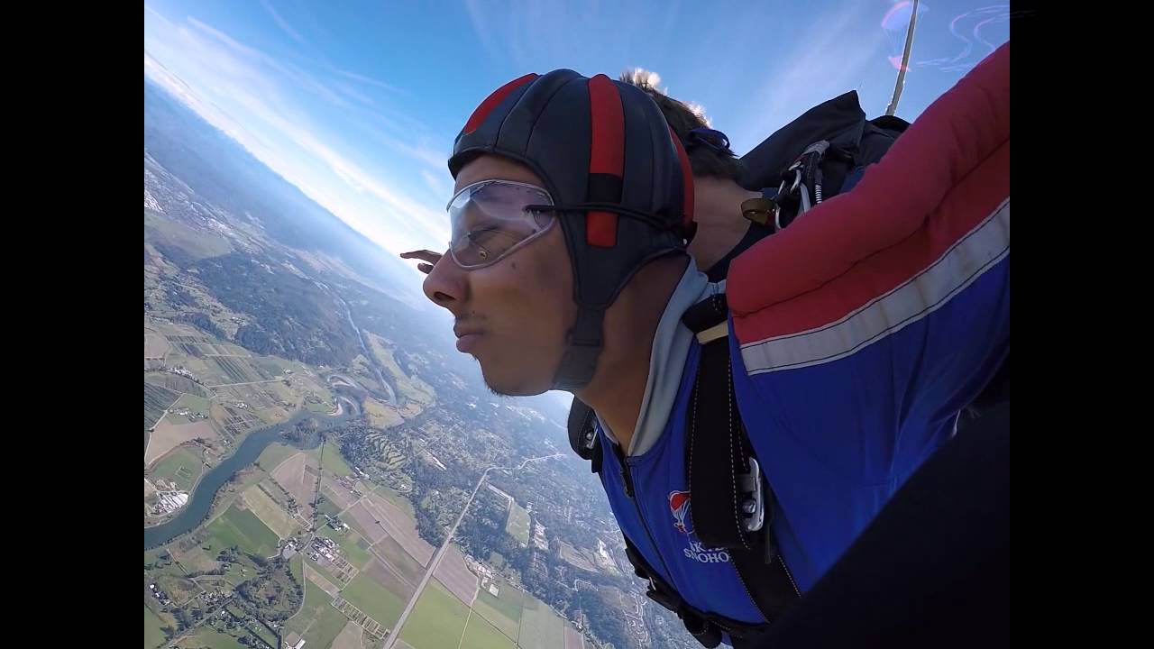 Jonathan Alcaraz's Tandem skydive! - YouTube