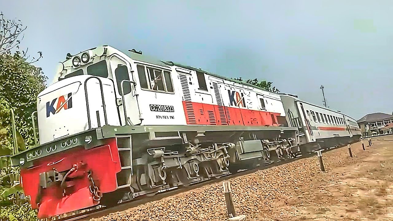 Precently TRAIN locomotive here comes - cc201 KAI (TRAIN) | Railwaycrossing - YouTube