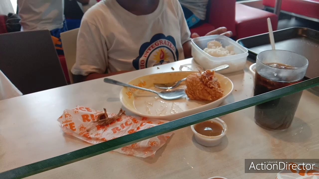 Dine in with take out sa jollibee - YouTube