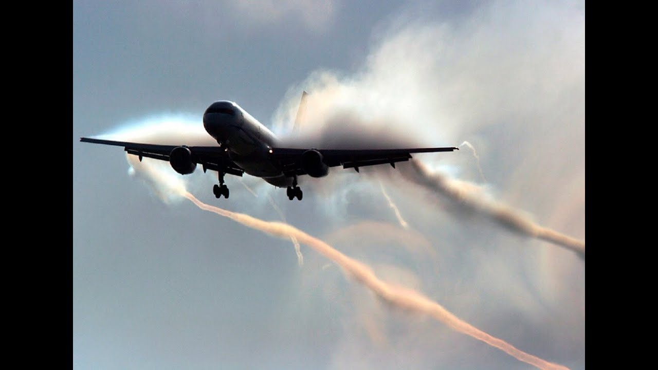 Heavy Jets Takeoff in Rain - Chicago O'Hare Plane Spotting - Runway 10L ...