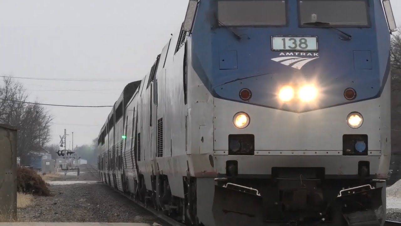 Amtrak 138 East in Kewanee, IL 12/6/22 - YouTube