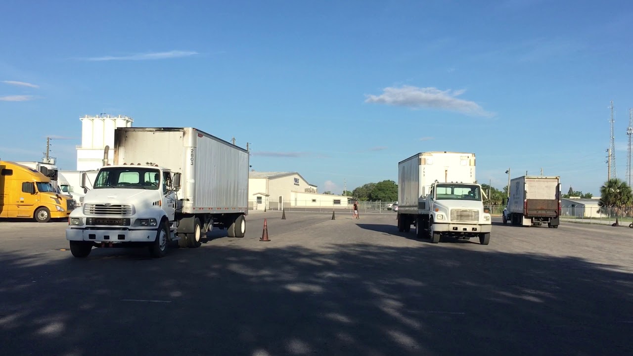 straight backing, offset backing, 大truck 倒直线，移库（Episode 255） - YouTube