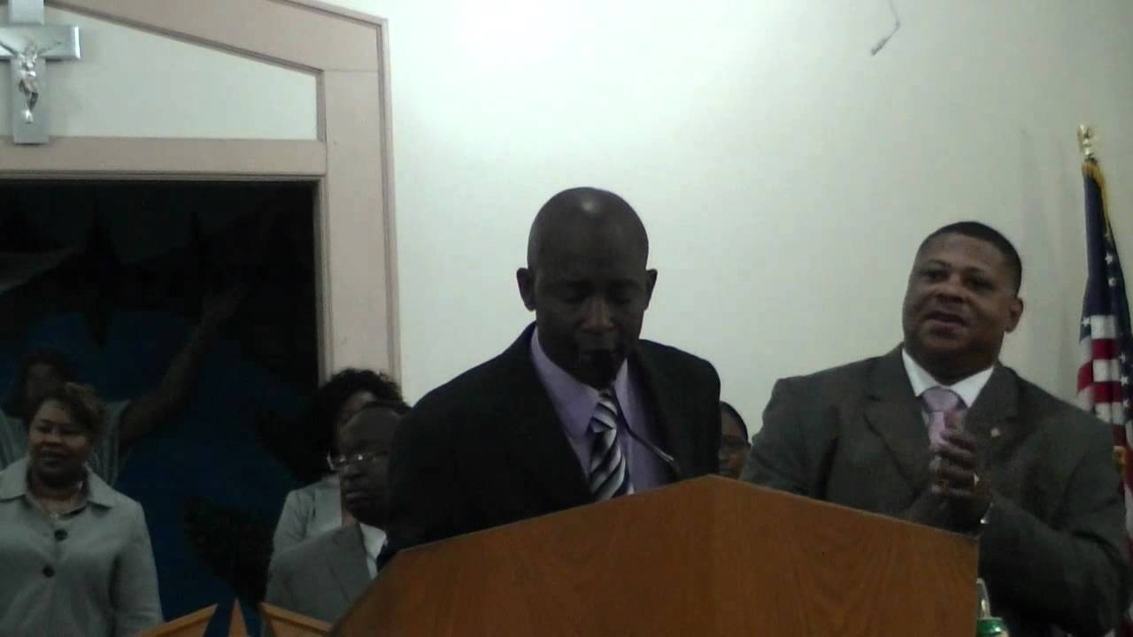 Rev. Ford St. Paul Cleveland MS closes out.mp4 - YouTube