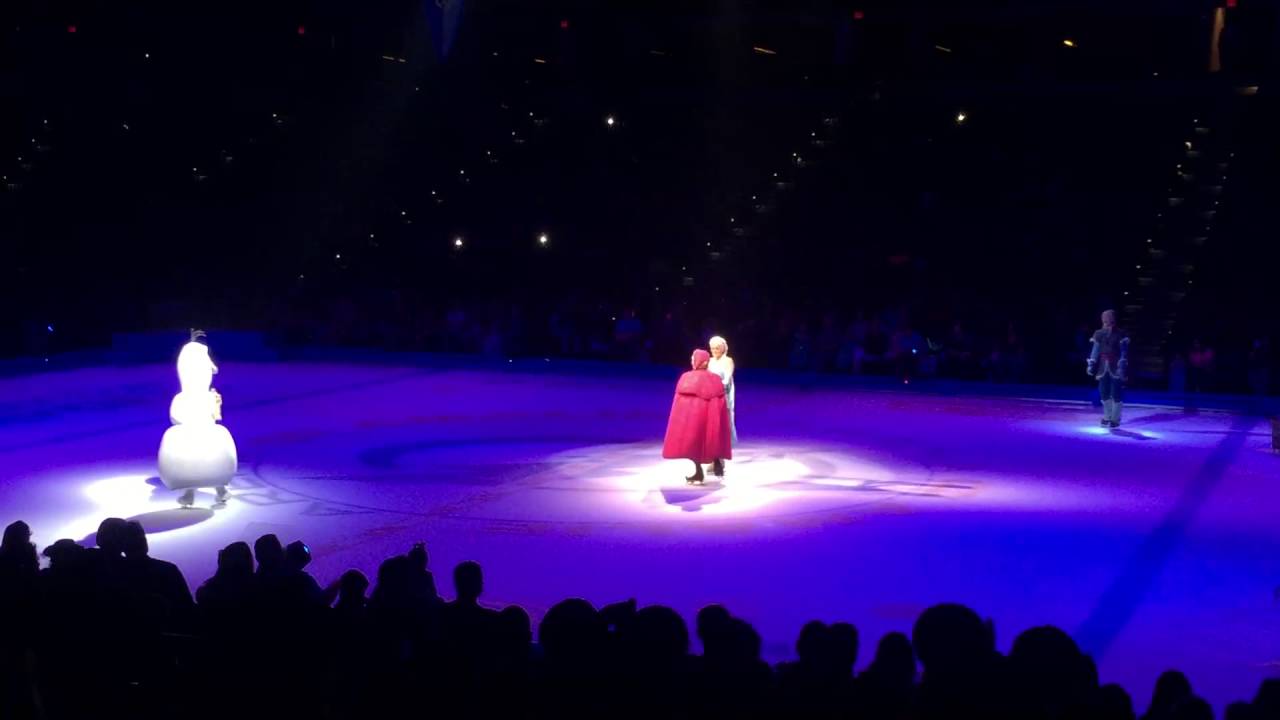 Elsa saves Anna Frozen Disney On Ice celebrates 100 Years of Magic ...