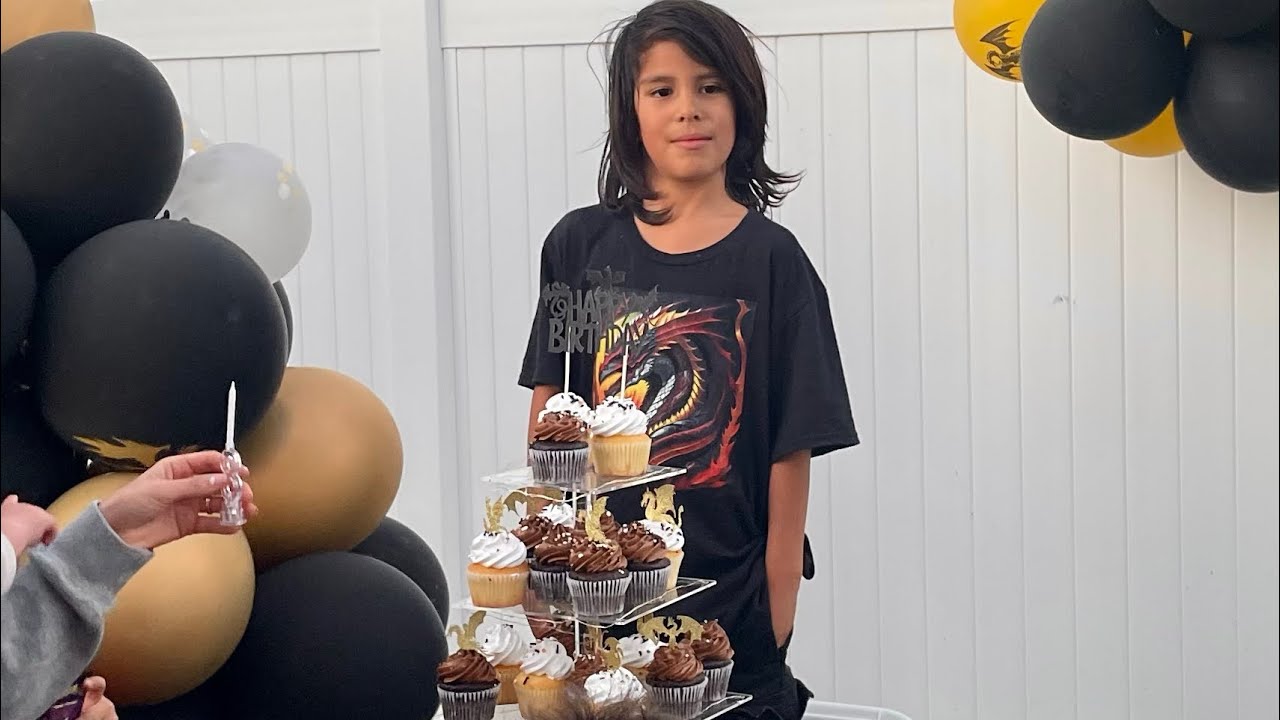 Azariah’s movie night dragon birthday party - YouTube