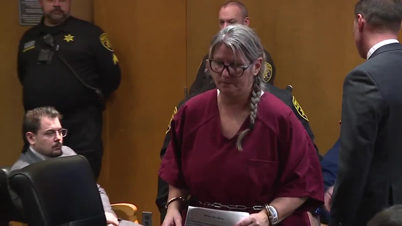 Judge hears arguments over request for new trial in Jennifer Crumbley ...