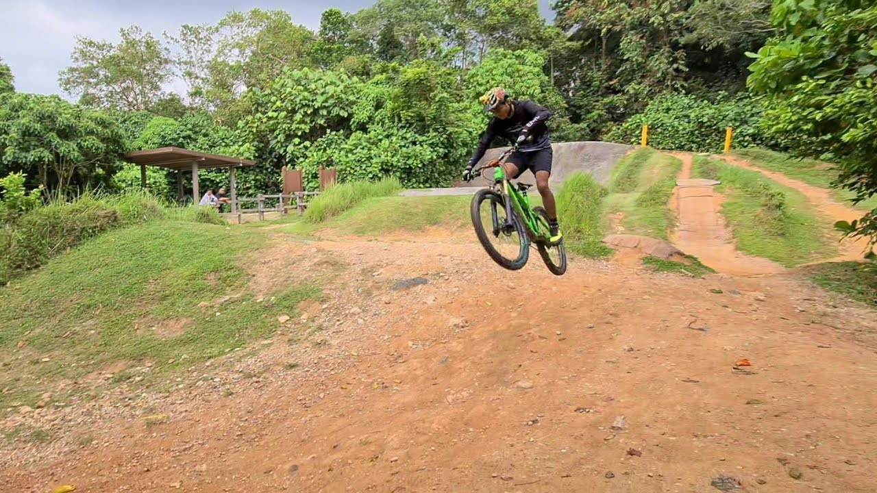 Mandai Trail T15 Playground - YouTube