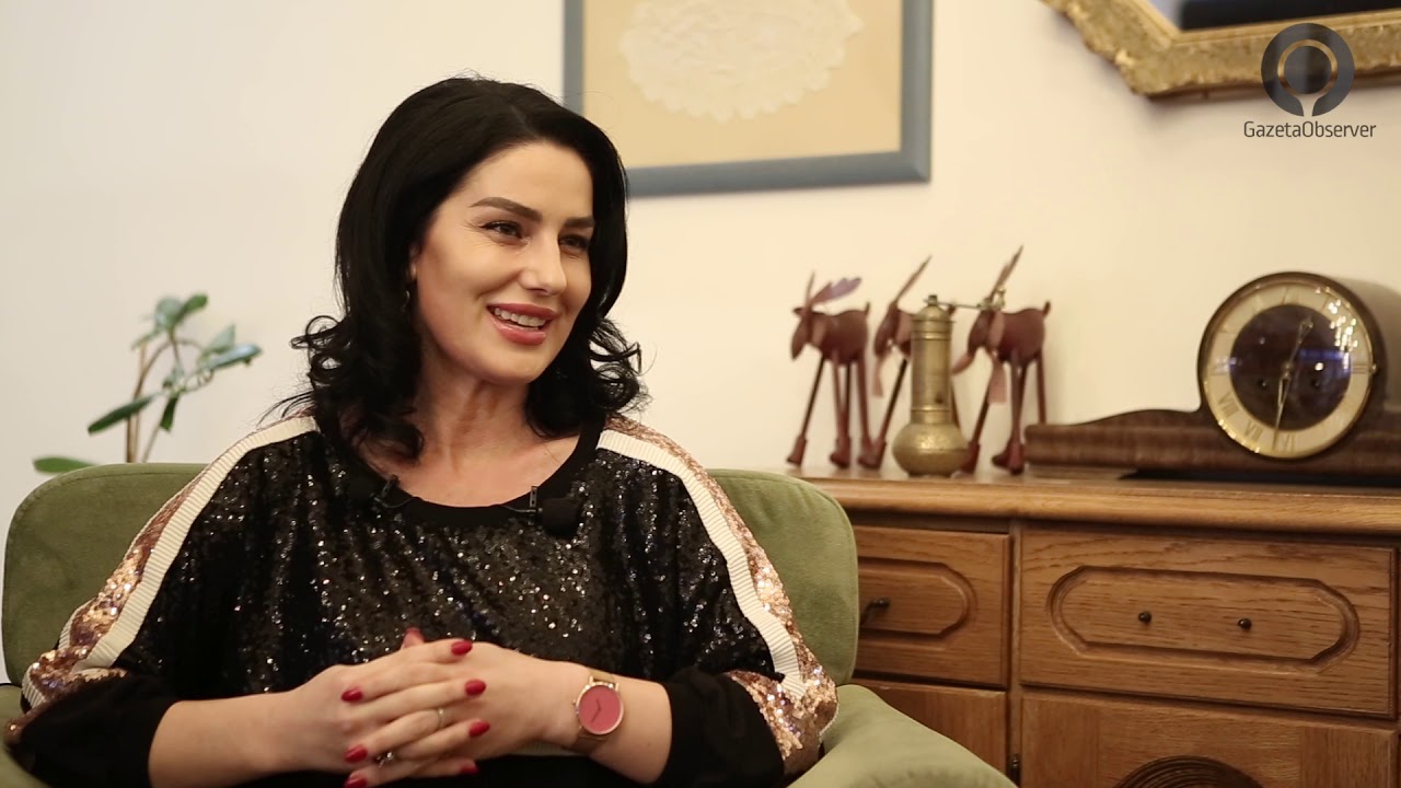 Pasioni për teatrin, flet Elmaze Nura - YouTube