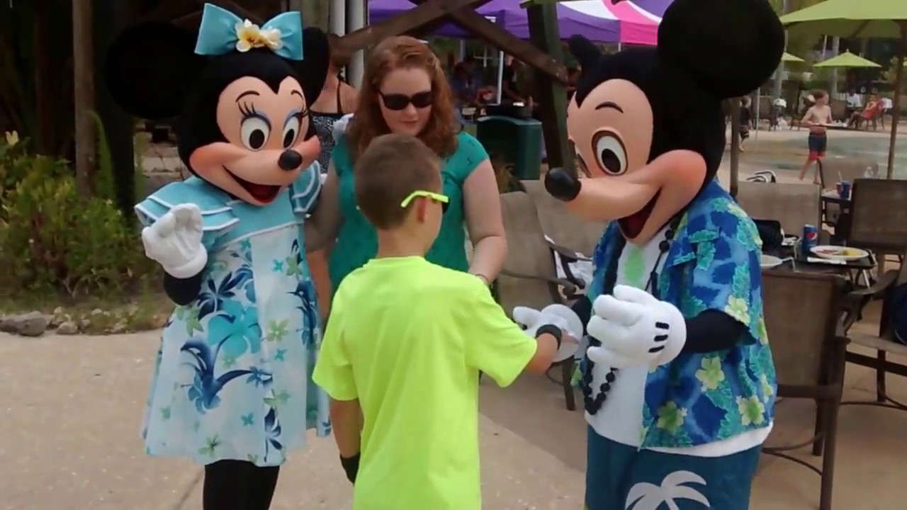 Give Kids the World - Swimming with Mickey and MInnie at the pool party ...