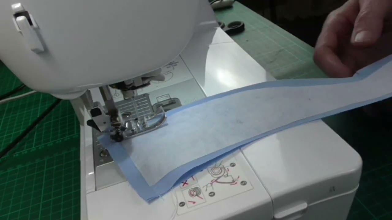 Making a shirt collar using the 'thread pull' method Sewing and craft ...