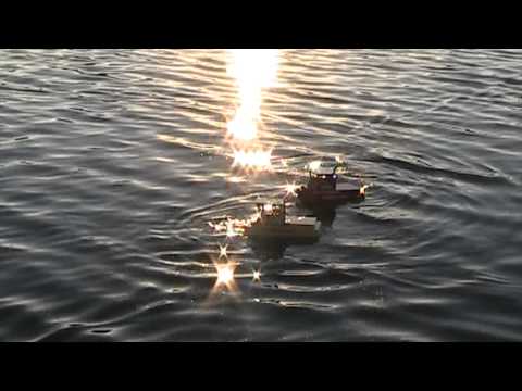 Zippkits Springer Tug in Action - YouTube