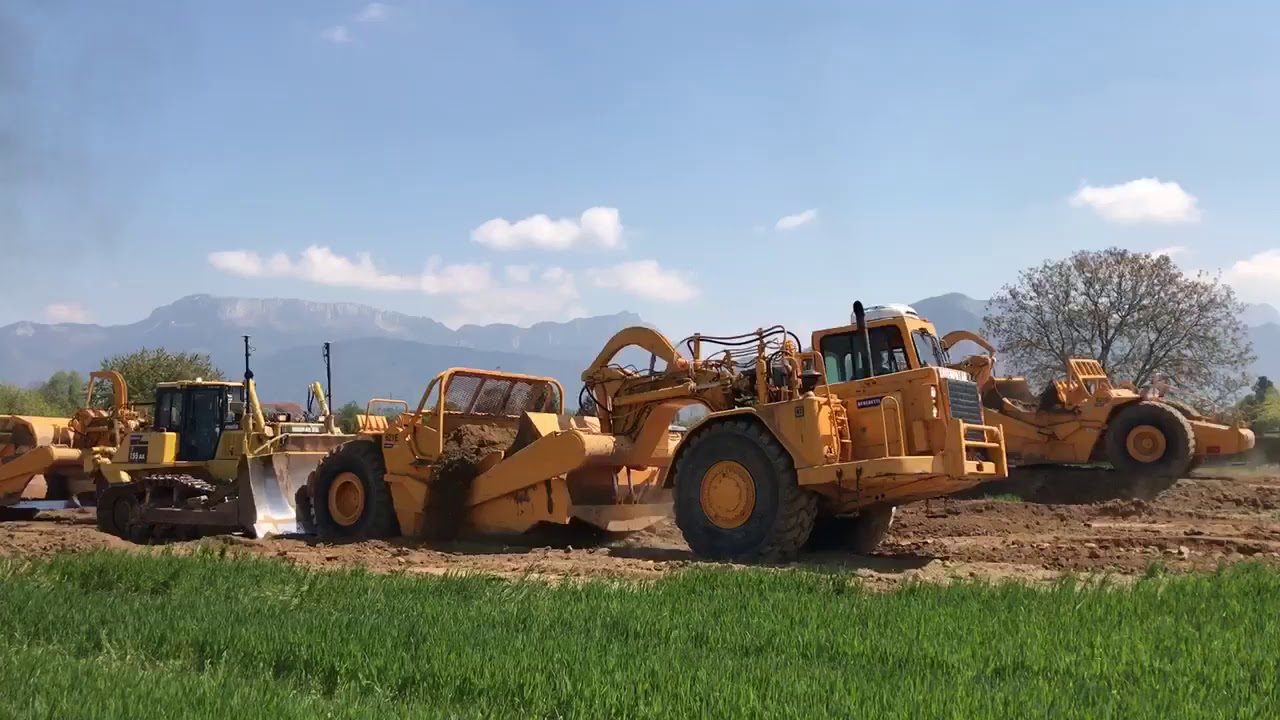 Scraper 621e caterpillar bulldozer komatsu - YouTube