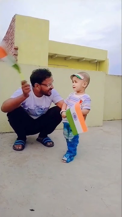 Little baby trying to say 'Jai Hind' for first time - YouTube