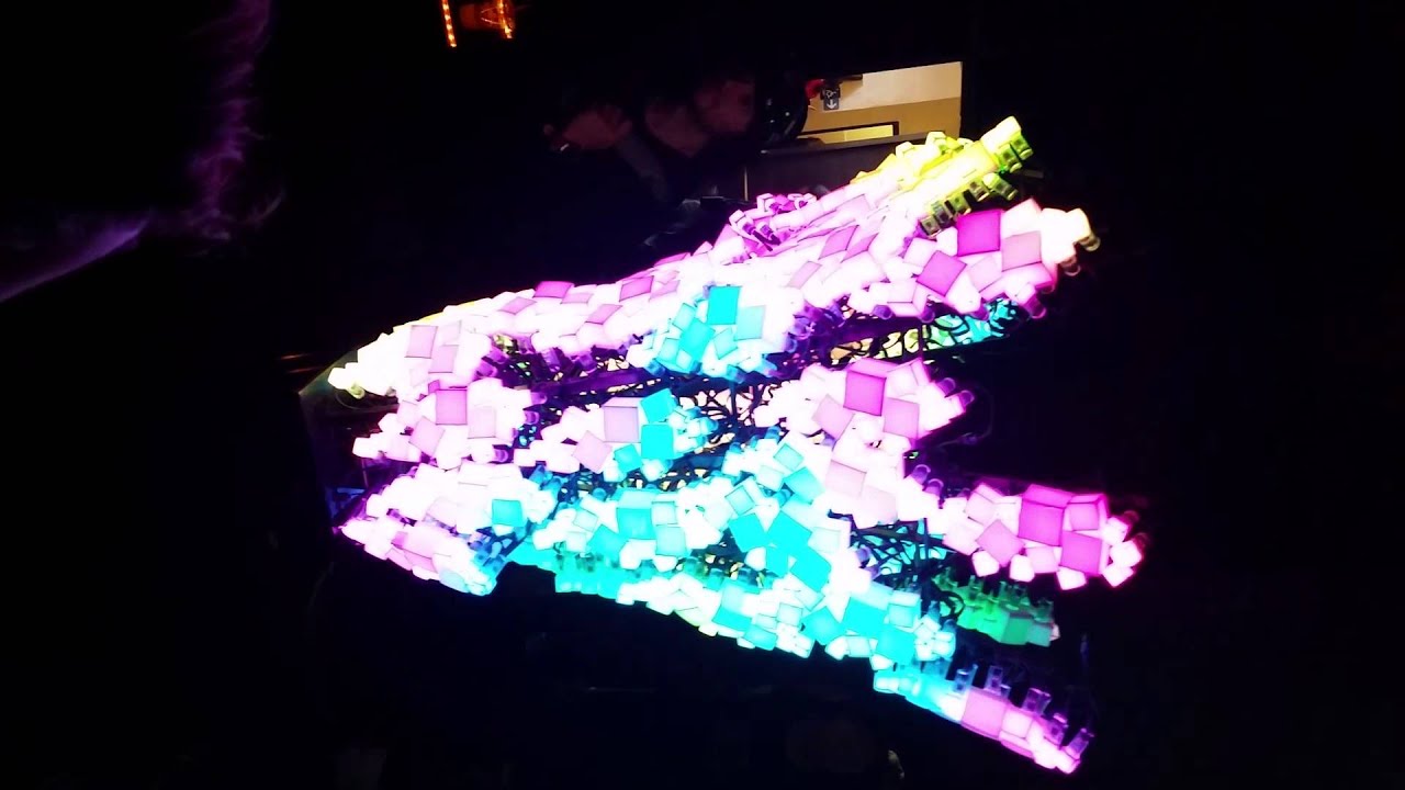 More cube tree this one was all on! - YouTube