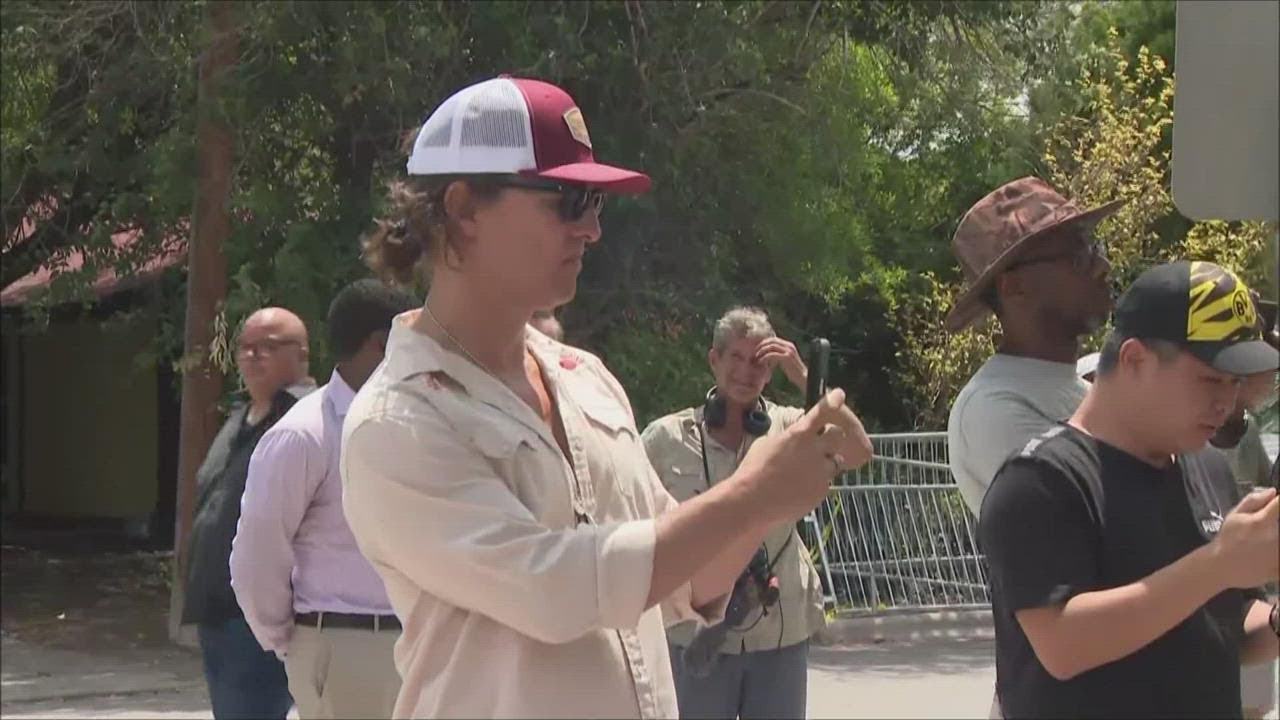 Matthew McConaughey visits hometown of Uvalde - YouTube