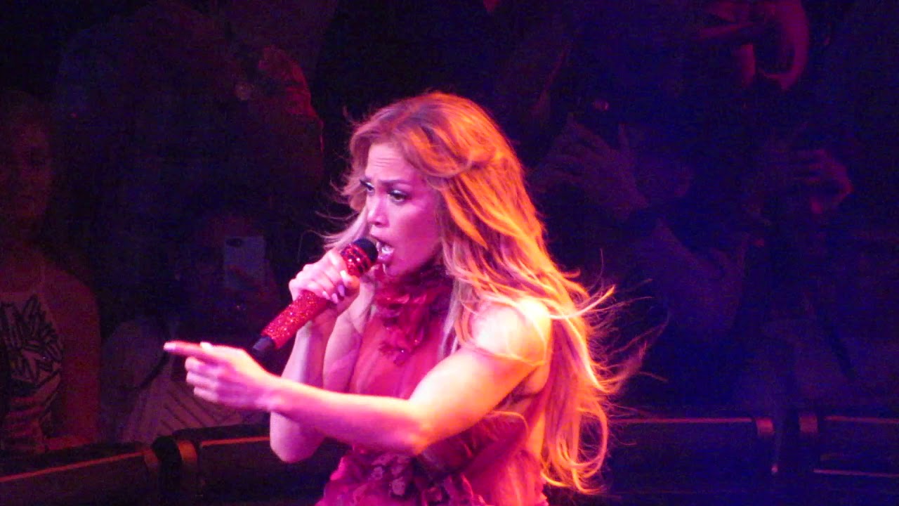 Jennifer Lopez sings Selena Si Una Vez live in Houston, Texas 2019 ...