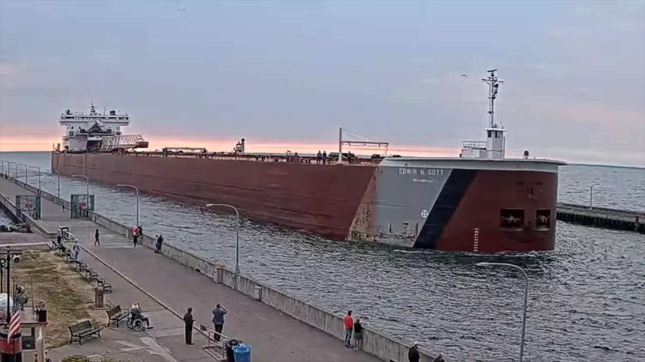 Edwin H Gott arrived in Duluth 07/21/2021 - YouTube