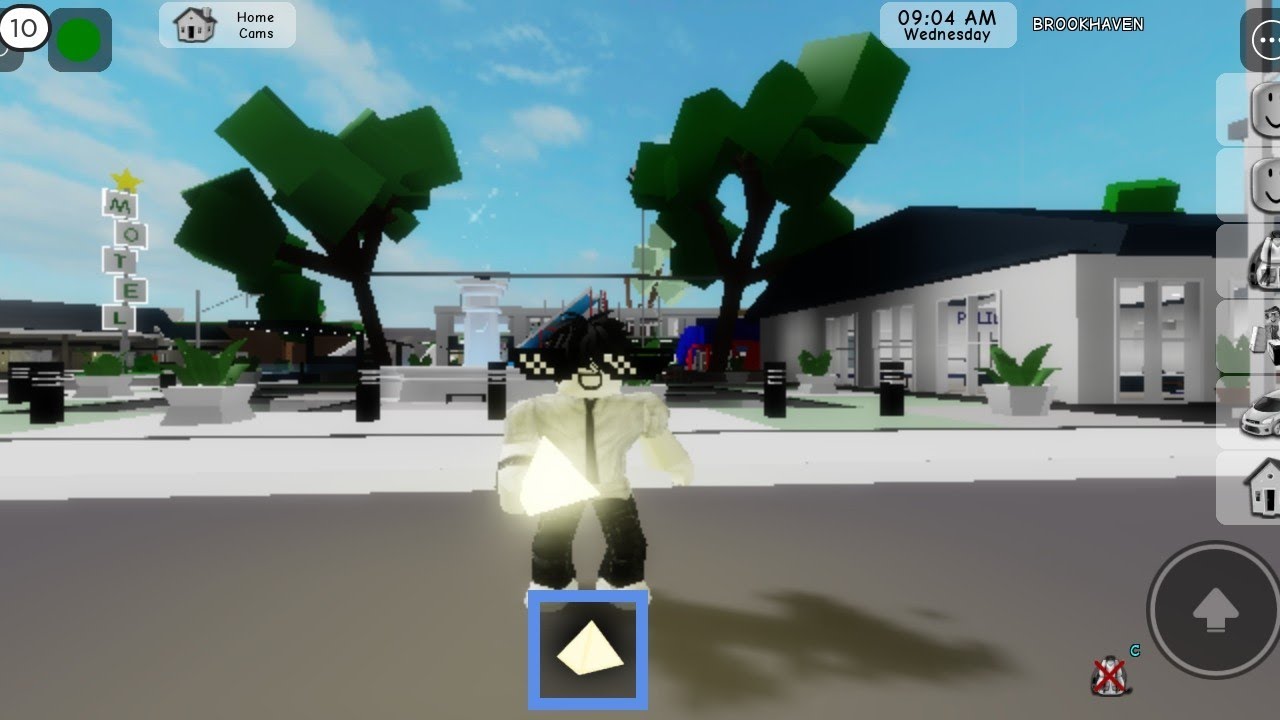 how to get pyramid in Brookhaven - YouTube