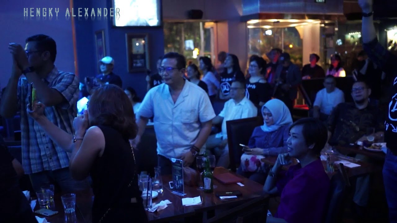 Sing Blue Silver - Notorious (Duran Duran cover) - YouTube