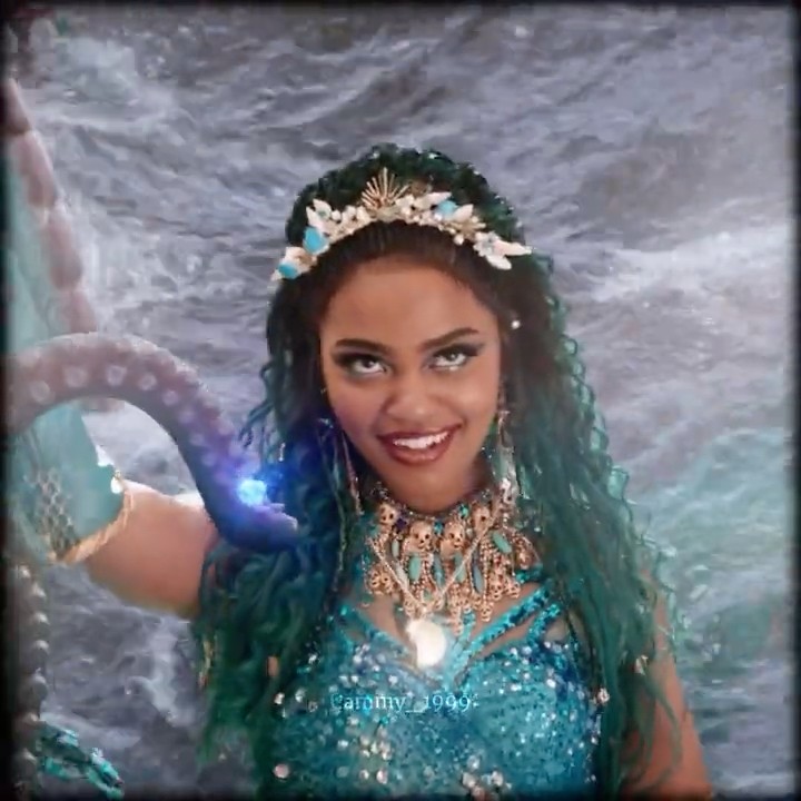Uma Descendants Edit #descendants #chinaannemcclain #uma #edit #shorts ...