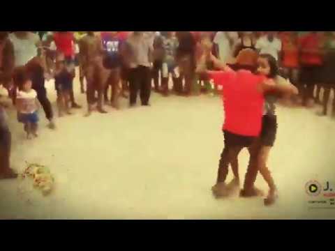 Casal de criança dançando Forro! Macumbeira eu to nem ai!