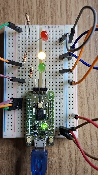 Controlador de Semáforo com a Franzininho C0 no Arduino - YouTube