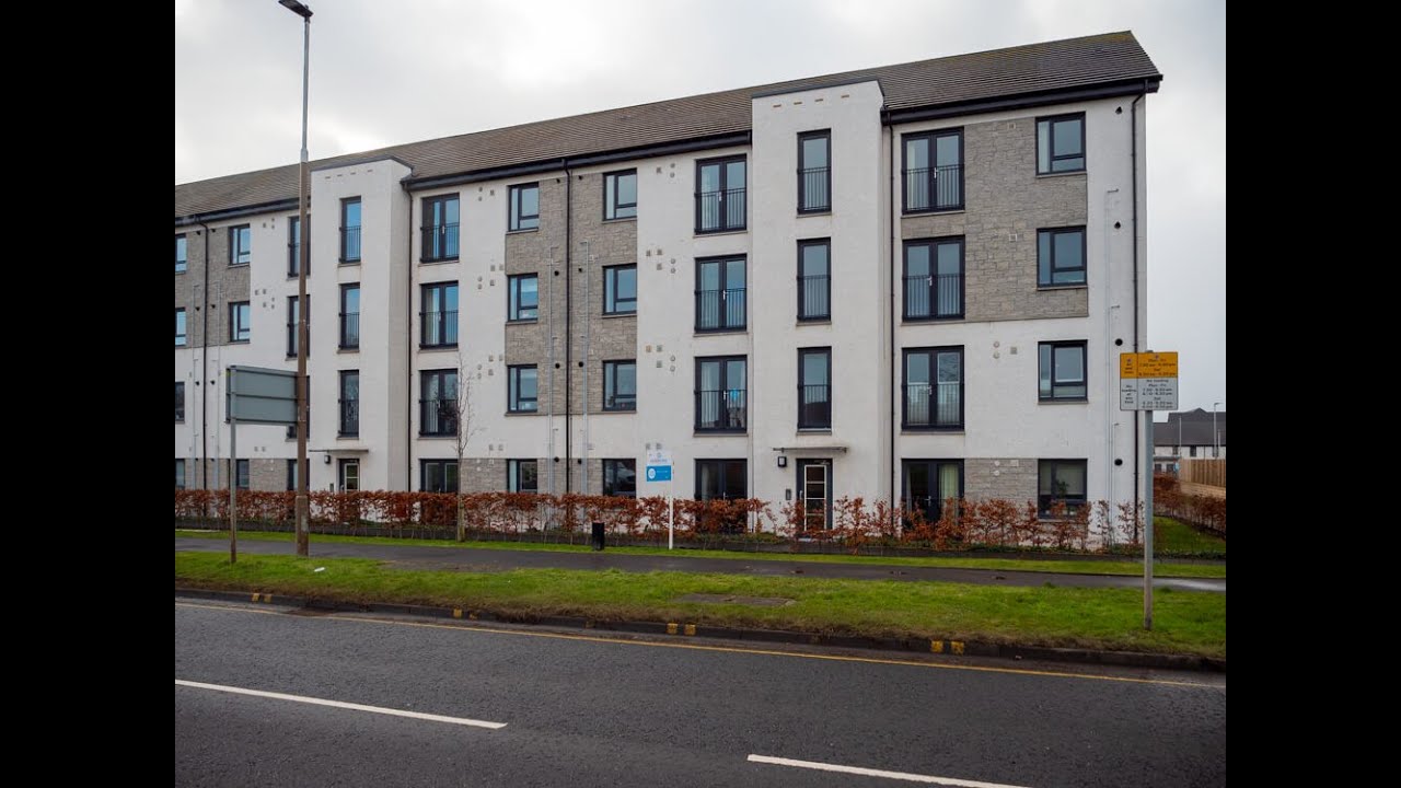 1154L - South Gyle Broadway, edinburgh - YouTube