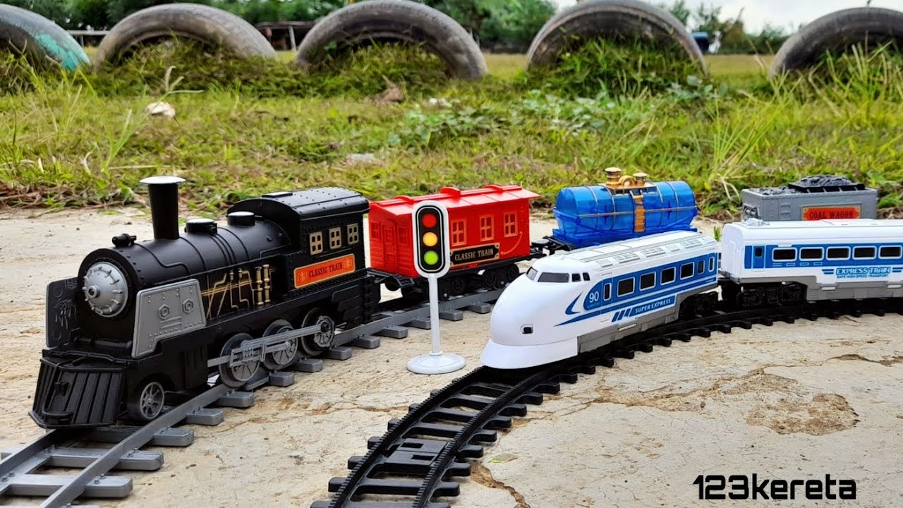 Mencari mainan kereta api Classic train dan merakit kereta express ...