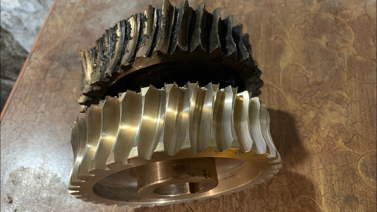 Making Worm gear - YouTube