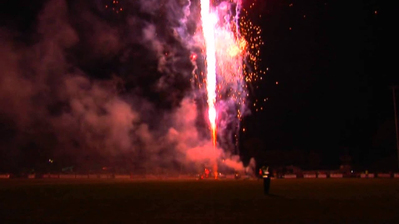 Melbourne Fireworks - Outdoor Display - YouTube