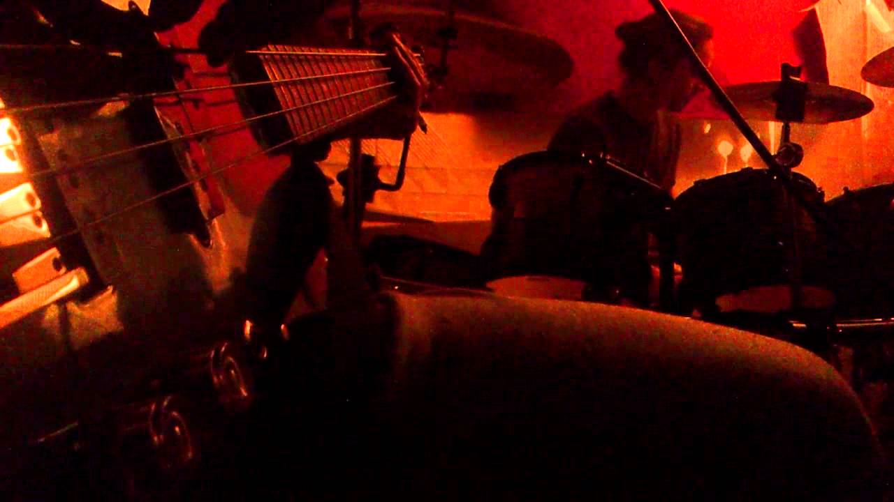 Garage jam session II. - YouTube