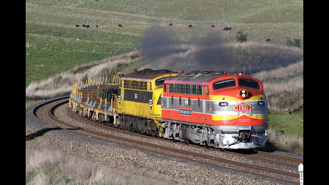 Australian diesel locomotives, including streamliners B61 & B65 ...