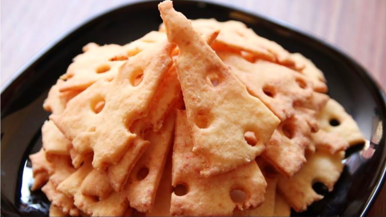 3 BAHAN SAJA!! Biskuit Keju Cracker. Trik olahan di jamin enak!! - YouTube