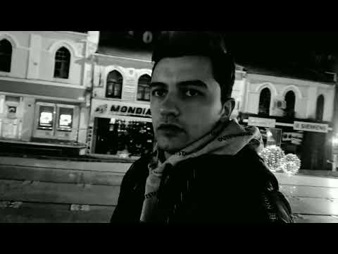 İçindən yıxılır adam