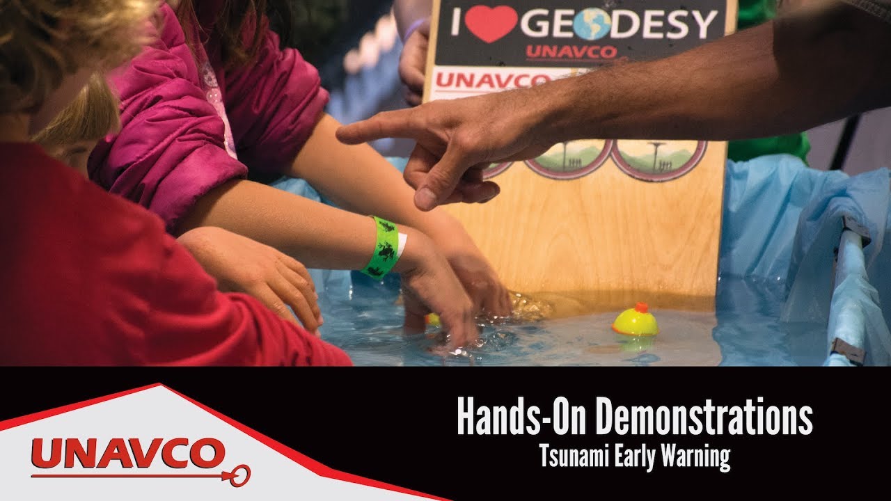 Tsunami Early Warning Demonstration - YouTube
